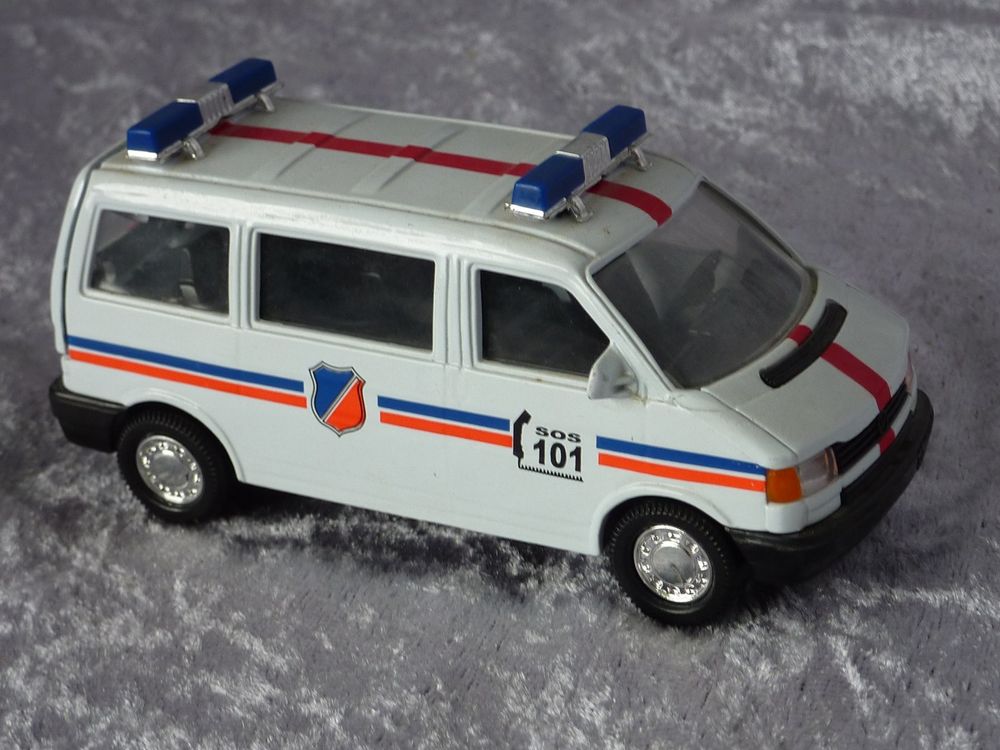 VW Bus T4 SOS 101 1:43 (Gebraucht) in Dürrenäsch für CHF 9.9 – mit ...