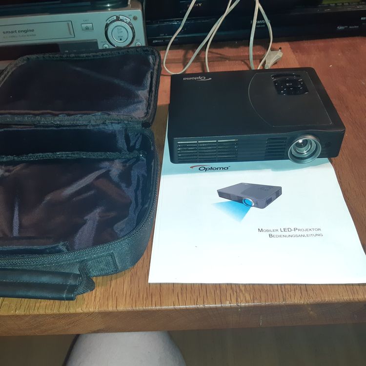 Optoma ML500 LED-Projektor / Beamer | Kaufen auf Ricardo