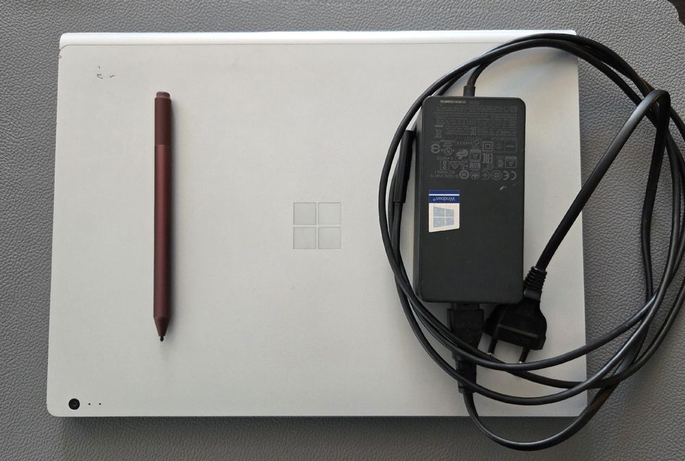 Surface Book 2 (Defekt) in Wettingen für CHF 20 – mit Lieferung auf ...