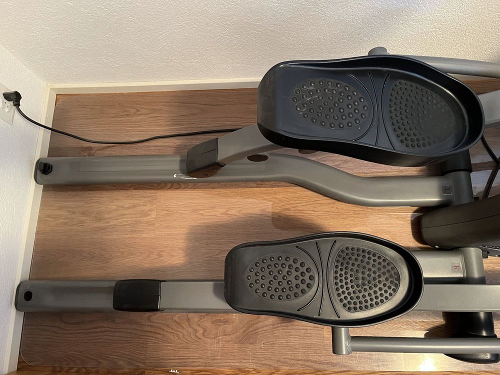 Crosstrainer X6200 HRT - Profimodell aus 1er Hand (Gebraucht) in Zug ...