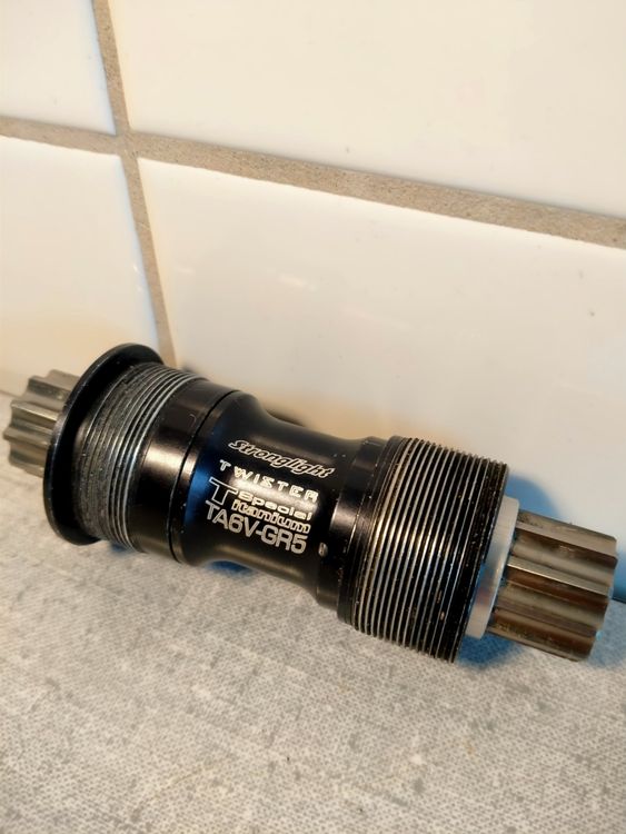 Boitier pédalier Stronglight Twister Titanium TA | Kaufen auf Ricardo