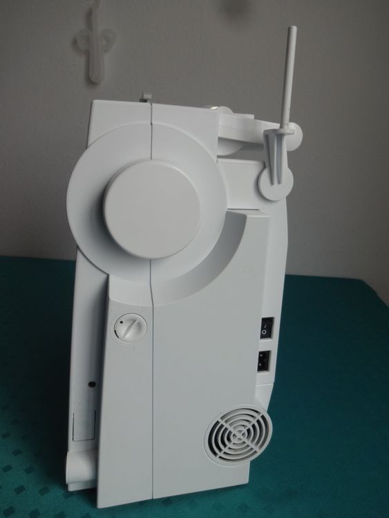 * BERNINA activa 210 * Revidiert mit 4 - Monate Garantie (Gebraucht) in ...