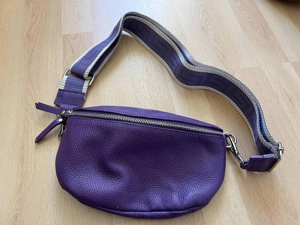 Bauchtasche violett (Neu (gemäss Beschreibung)) in Basel für CHF 20 ...