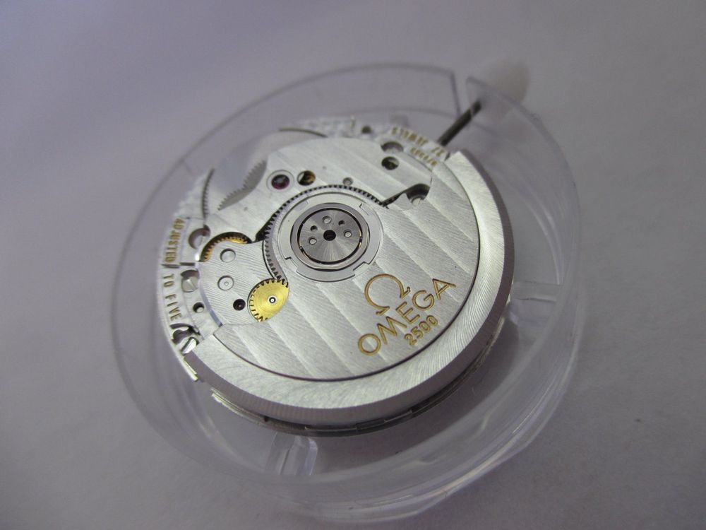 Omega 2500 autom. Uhrwerk neu & ORIGINAL (Neu (gemäss Beschreibung)) in ...