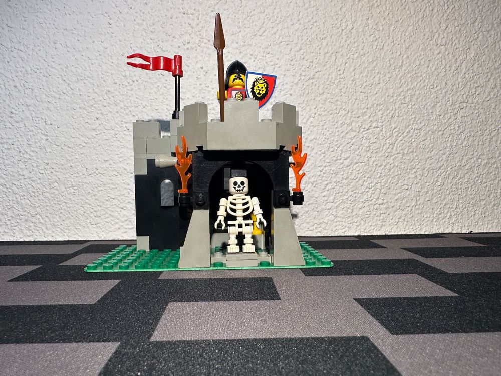 Lego 6036 Skeleton Surprise inkl. Figuren cas064 gen001 (Gebraucht) in ...