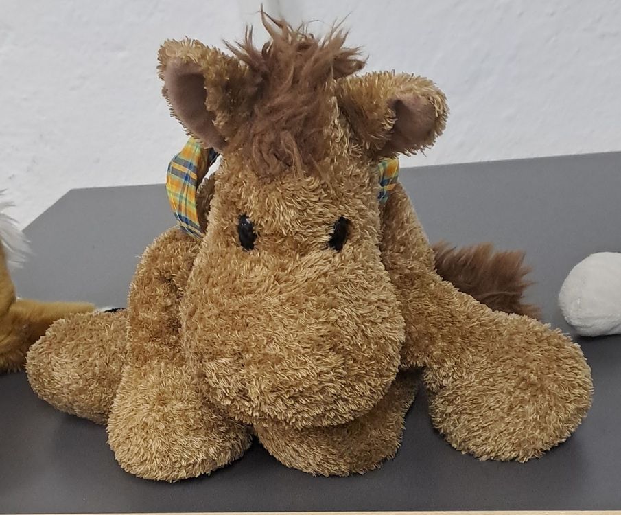 Süsses Stofftier Pferd mit Halstuch - Ideal zum Kuscheln (Gebraucht) in ...