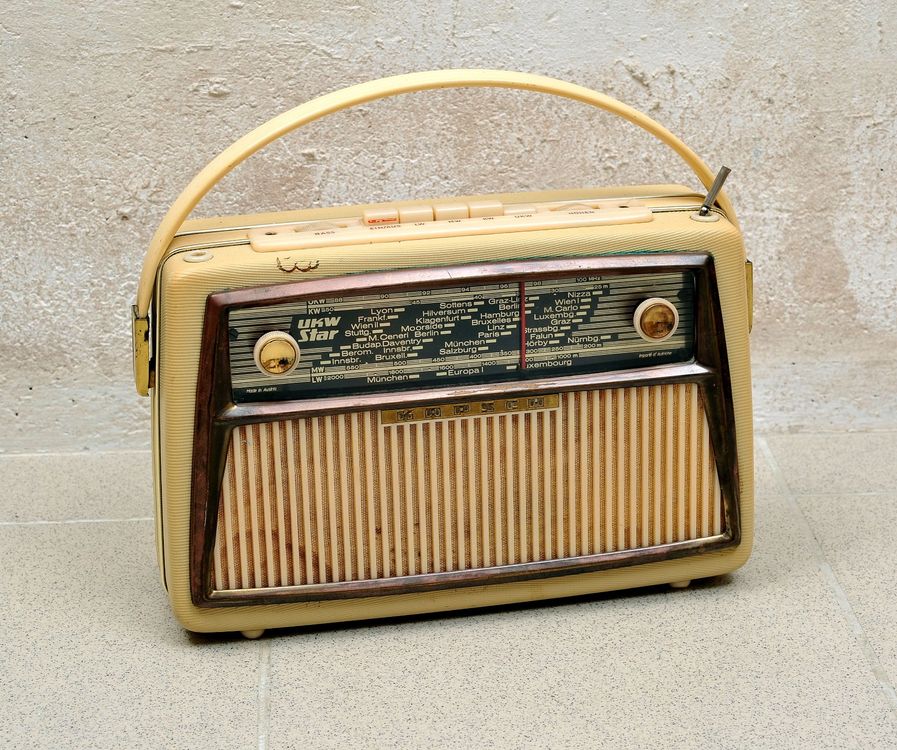 Vintage Radio Kofferradio 60er Jahre Kapsch UKW Star | Kaufen auf Ricardo