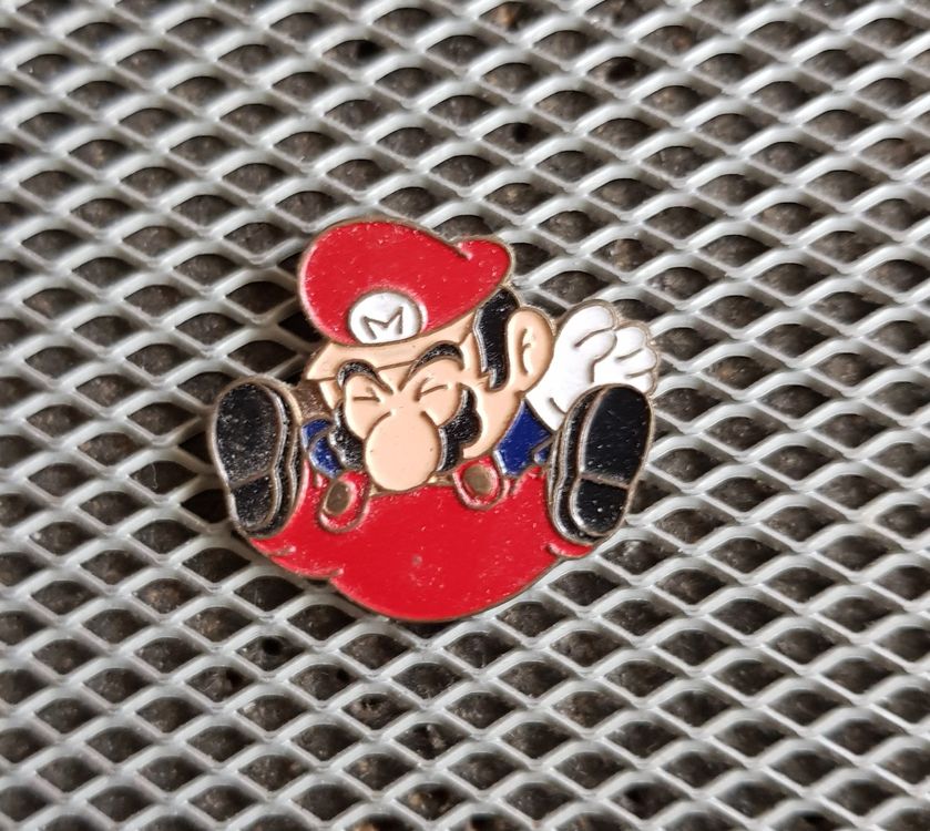 Pin Super Mario | Kaufen auf Ricardo