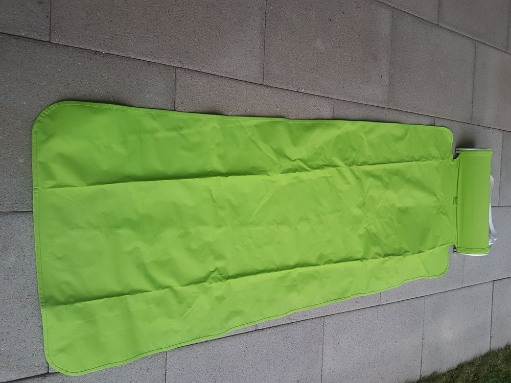 Strandmatte mit Kopfstütze super leicht (Neu (gemäss Beschreibung)) in ...