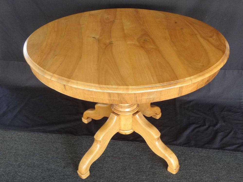 Antiker Tisch, Runder Holztisch, Tisch (Gebraucht) in Wiedlisbach für ...