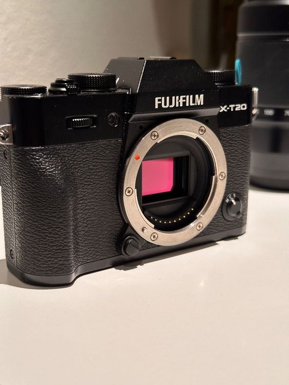 Fuji X-T20 with 2 lenses and SD card | Kaufen auf Ricardo
