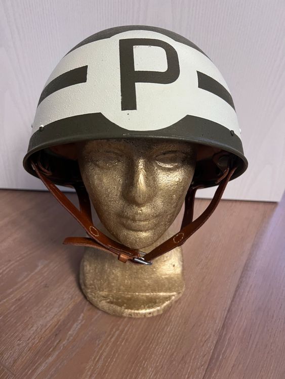 Schweizer Militärpolizei-Stahlhelm M48/62, neuwertig, 60er | Kaufen auf Ricardo