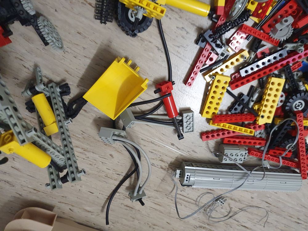 Lego Technik Bagger und Stabler aus den 80er Jahre (Gebraucht) in ...