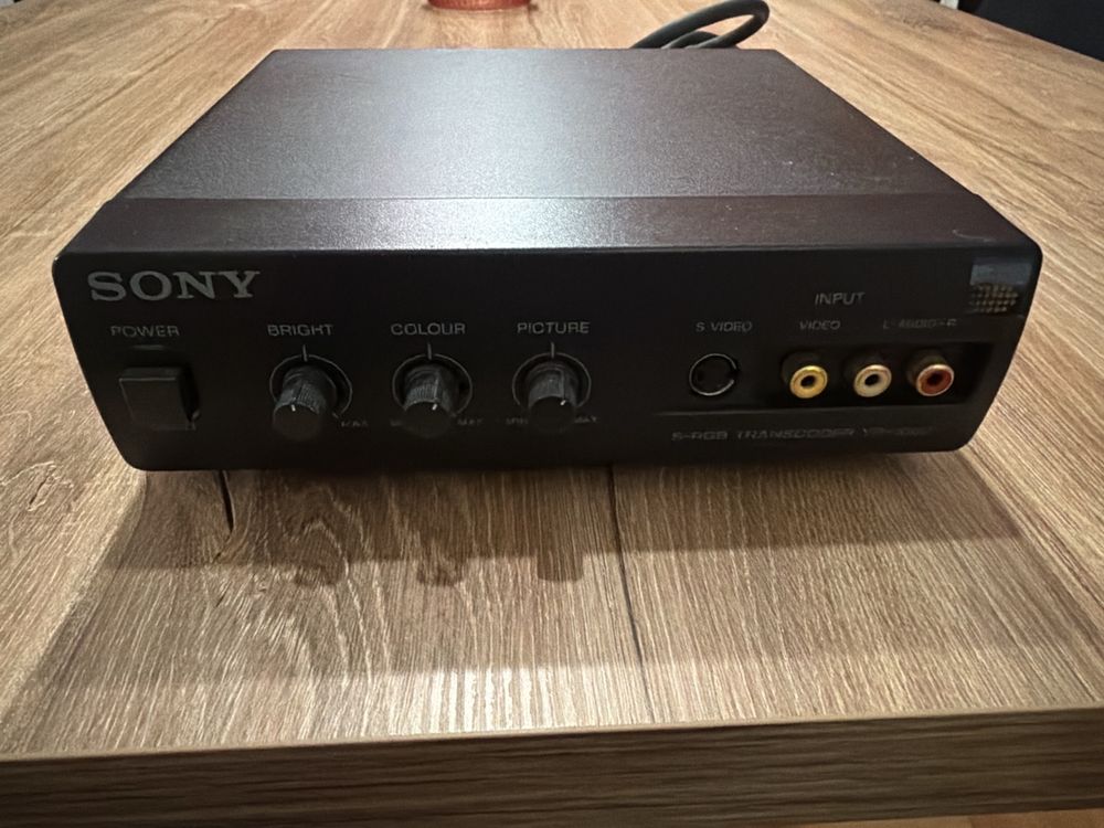 Sony S-RGB YR-1000 - Qualité d'image optimale! (D'occasion) à Lutry ...