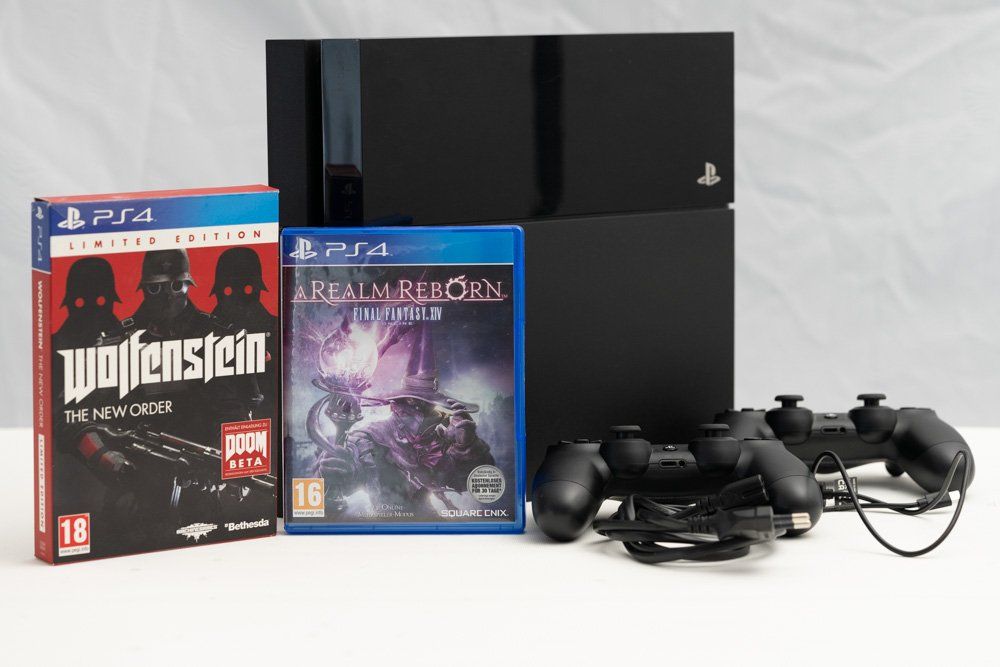 Sony Playstation 4 + 2 Kontroller + 2 Spiele (Gebraucht) in Steinhausen für CHF 130 – nur ...