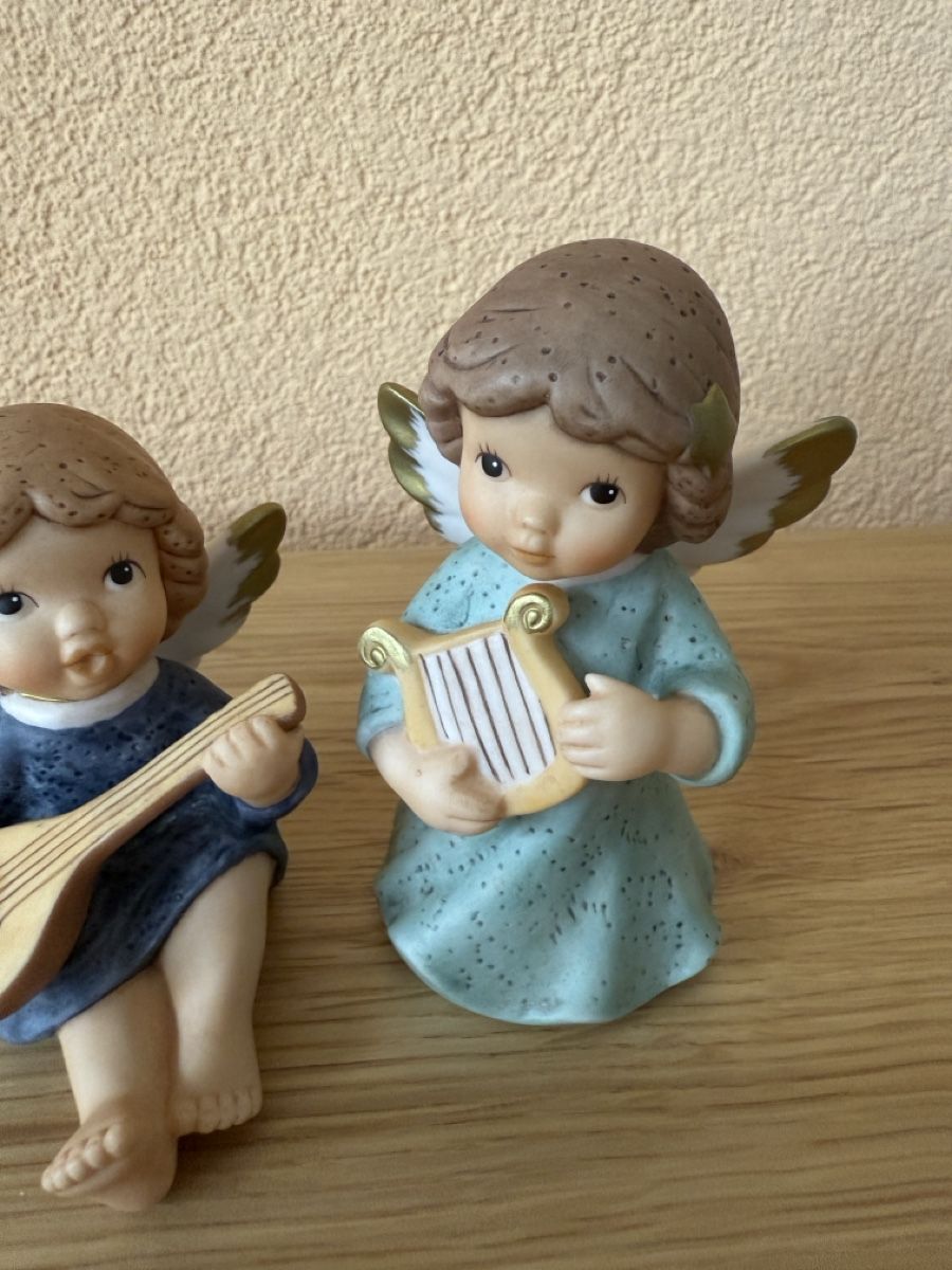 2 Goebel Engel mit Harfe und Laute (Gebraucht) in Sarmenstorf für CHF 45 – mit Lieferung auf ...