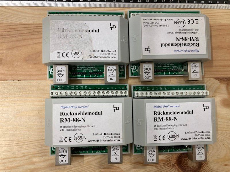 4 Stück Rückmeldemodule RM-88-N | Kaufen auf Ricardo