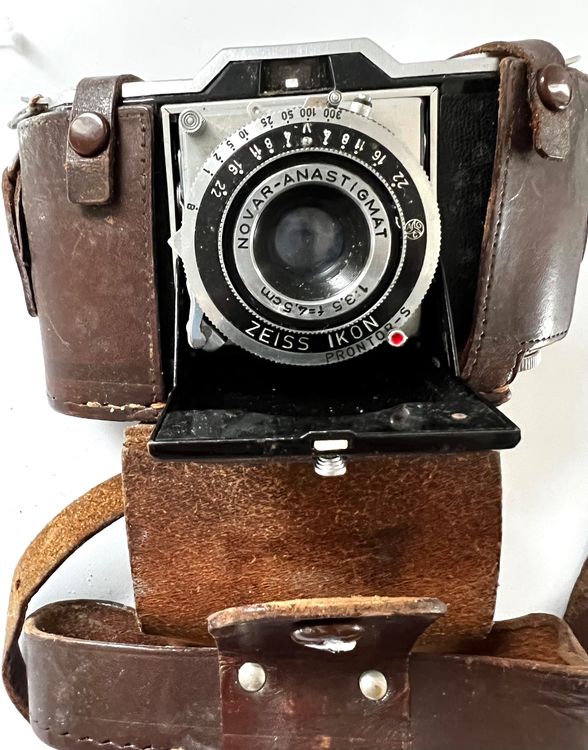 Alte Fotokamera Zeiss Ikon (Gebraucht) in Zunzgen für CHF 5 – mit Lieferung auf Ricardo kaufen
