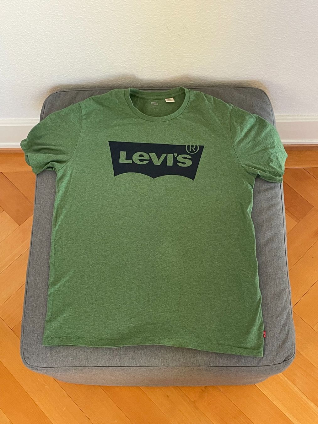 LEVI’S T-SHIRT VERT LOGO – TAILLE L (D'occasion) à Lausanne pour CHF 18 ...