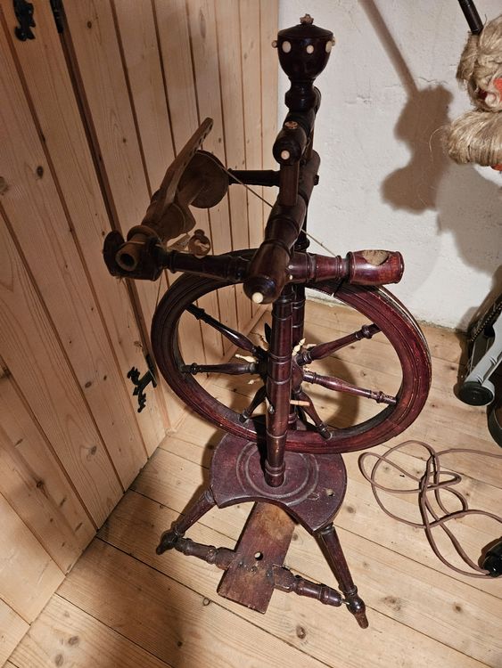 Antikes Spinnrad aus Holz, Rarität für Sammler (Gebraucht) in Stäfa für ...