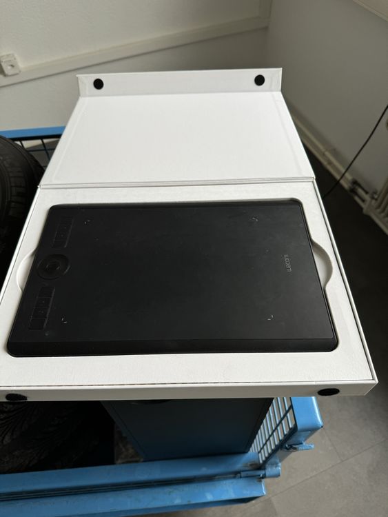 Wacom Intuos Pro Grafiktablett PTH-660 Occasion (Gebraucht) in Worb für CHF 50 – mit Lieferung ...