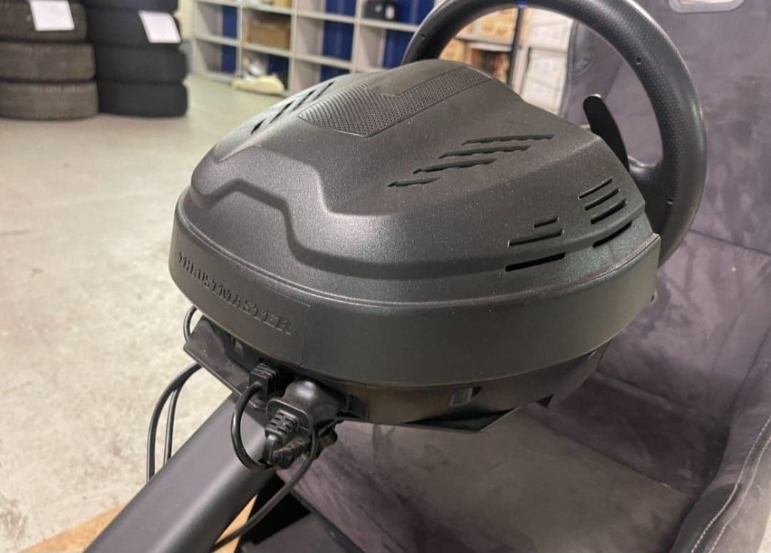 Race Seat inkl.PS4&Thrustmaster T300 mit G-Force Plug&Play (Gebraucht ...