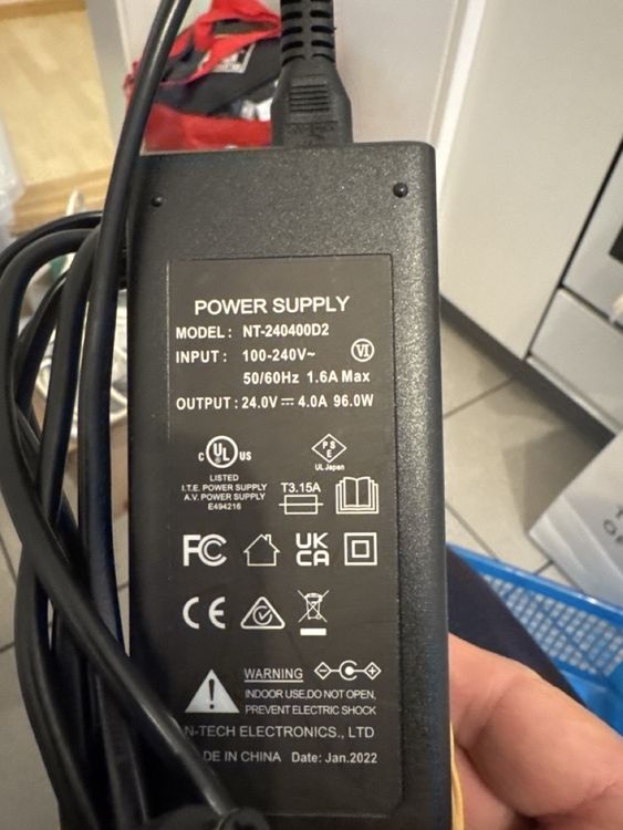Netzteil NT-240400D2, 24V, guter Zustand, Jetzt Bieten! (Gebraucht) in ...
