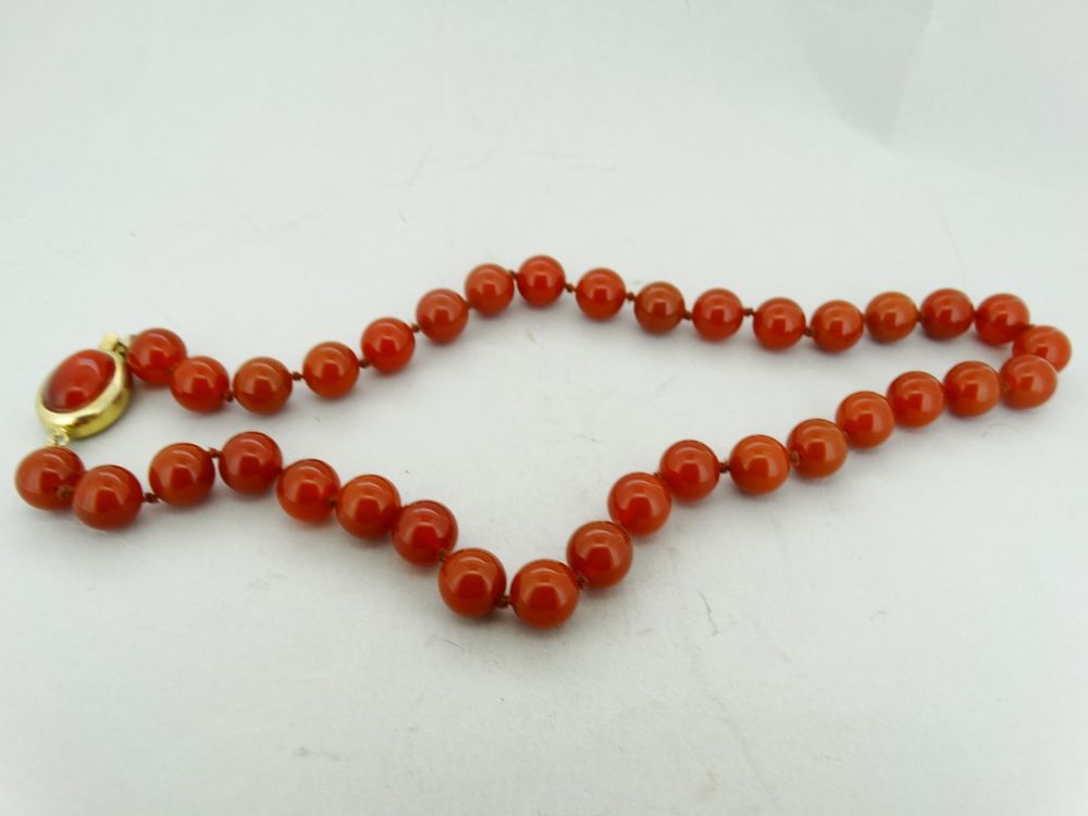 Elegantes Karneol collier mit vergoldetem verschluss (Gebraucht) in ...