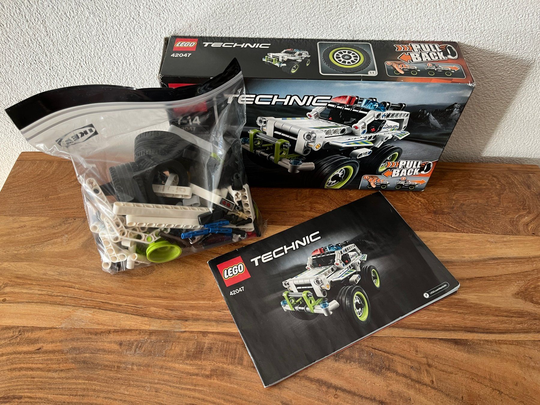 LEGO Technic 42047 Police Interceptor (Gebraucht) in Einsiedeln für CHF ...