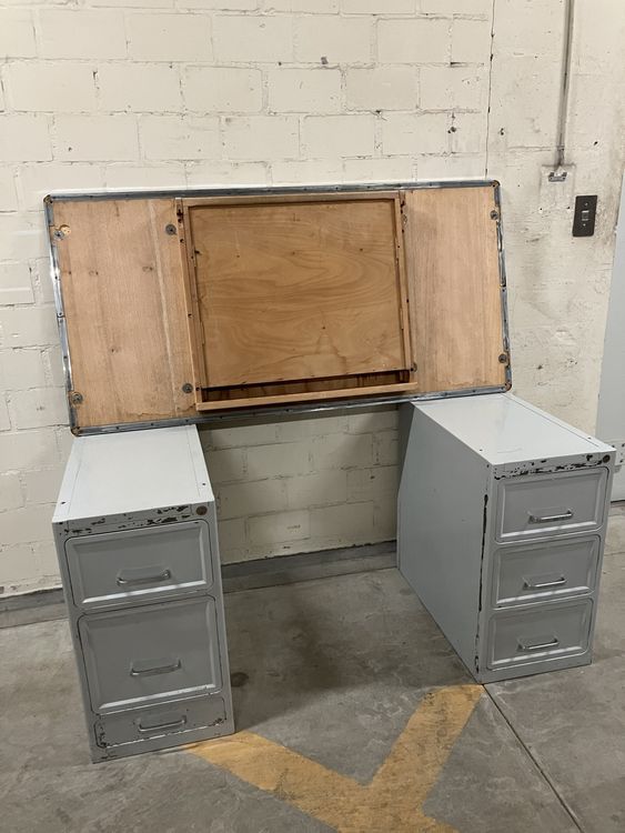 50er/60er Jahre Schreibtisch, Pult mit Metall Korpusse | Kaufen auf Ricardo