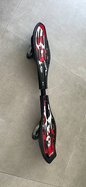Skate waveboard/caster board en très bon état (Gebraucht) in Bevaix für ...