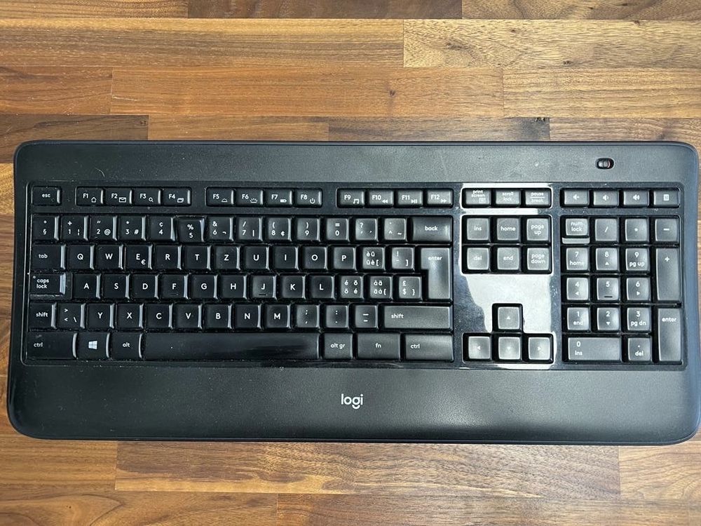 Logitech Tastatur K800 | Kaufen auf Ricardo