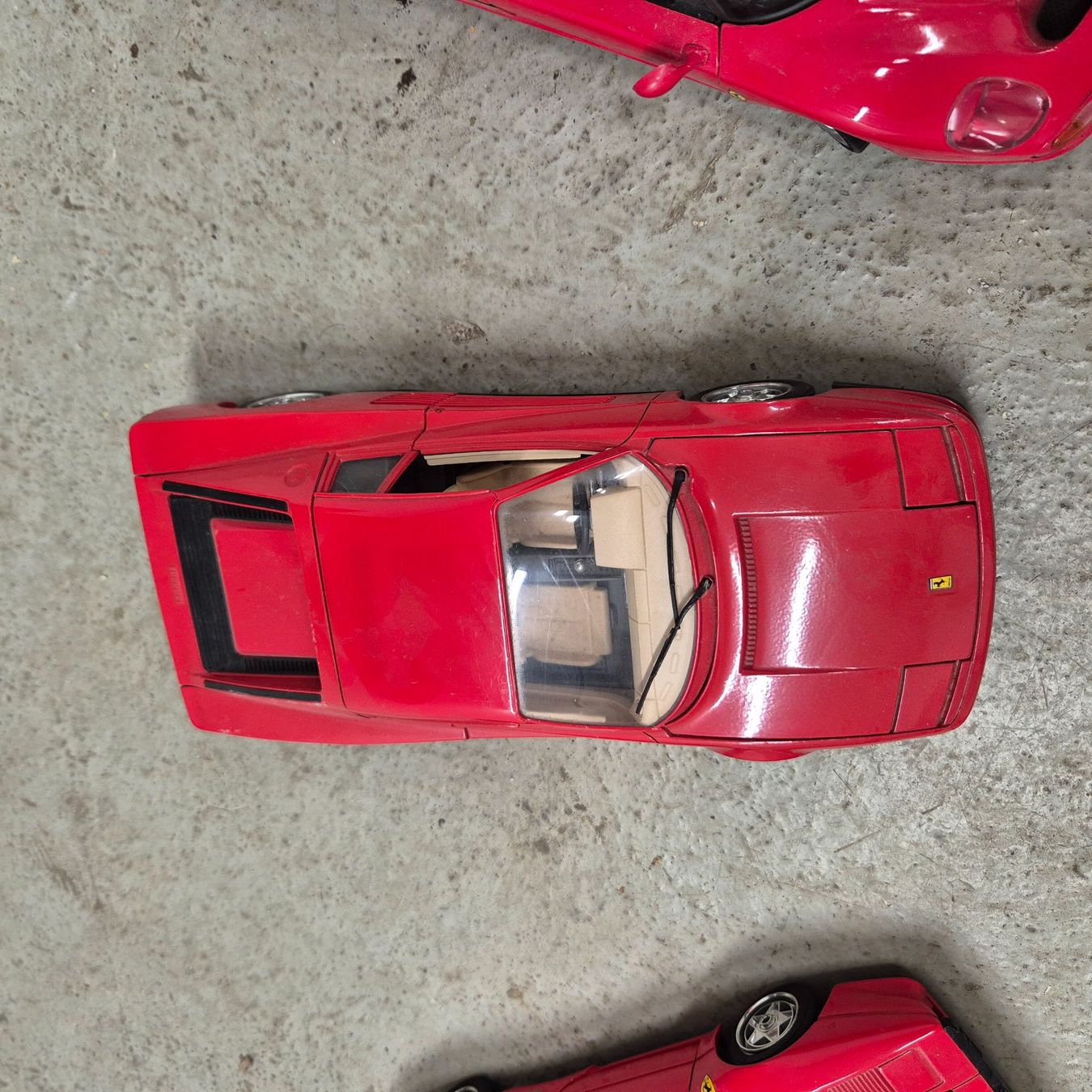 4 Modellautos: Ferrari, Dodge Viper - Sammlerstücke 🔥 (Gebraucht) in ...