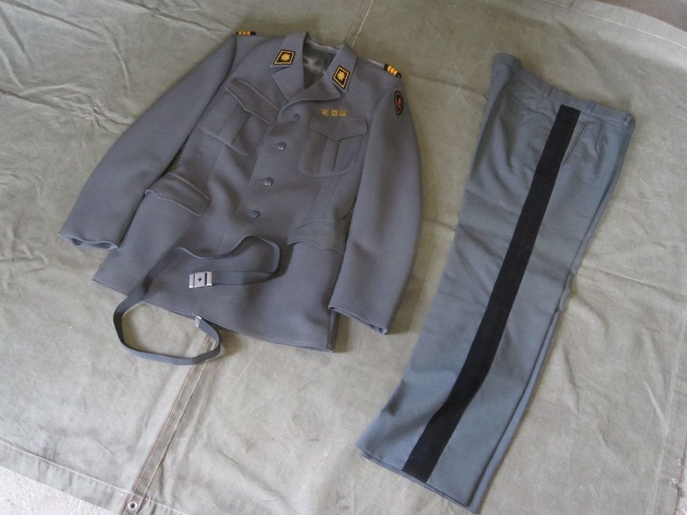 Uniform Oberst im Generalstab (Gebraucht) in Worb für CHF 63 – mit ...
