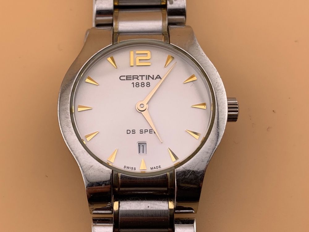 CERTINA Damenuhr läuft sehr schöne Uhr (Gebraucht) in Biel/Bienne für CHF 22 – mit Lieferung auf ...