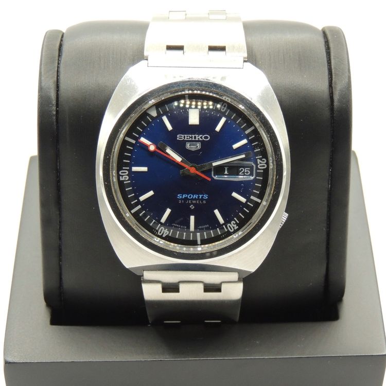 Montre Seiko 5 Sports vintage (Gebraucht) in Lausanne für CHF 269 – mit Lieferung auf Ricardo kaufen