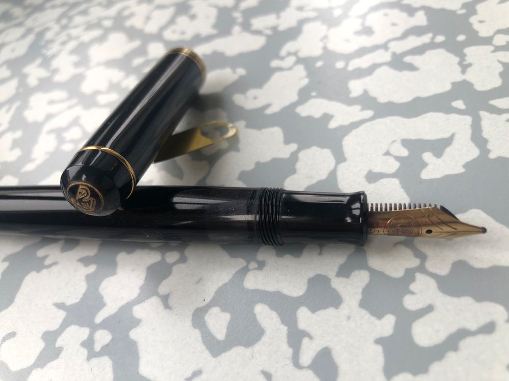 PELIKAN Vintage Kolben-Füllfederhalter M250 B / 14K G-Feder (Neu ...