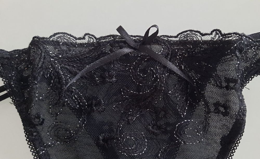 Corsage mit Strapsen und passenden String (Neu (gemäss Beschreibung ...