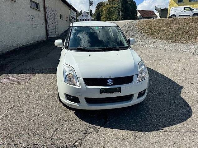 Suzuki Swift 1.3 4WD (Gebraucht) in zurich für CHF 2500 – nur Abholung auf Ricardo kaufen