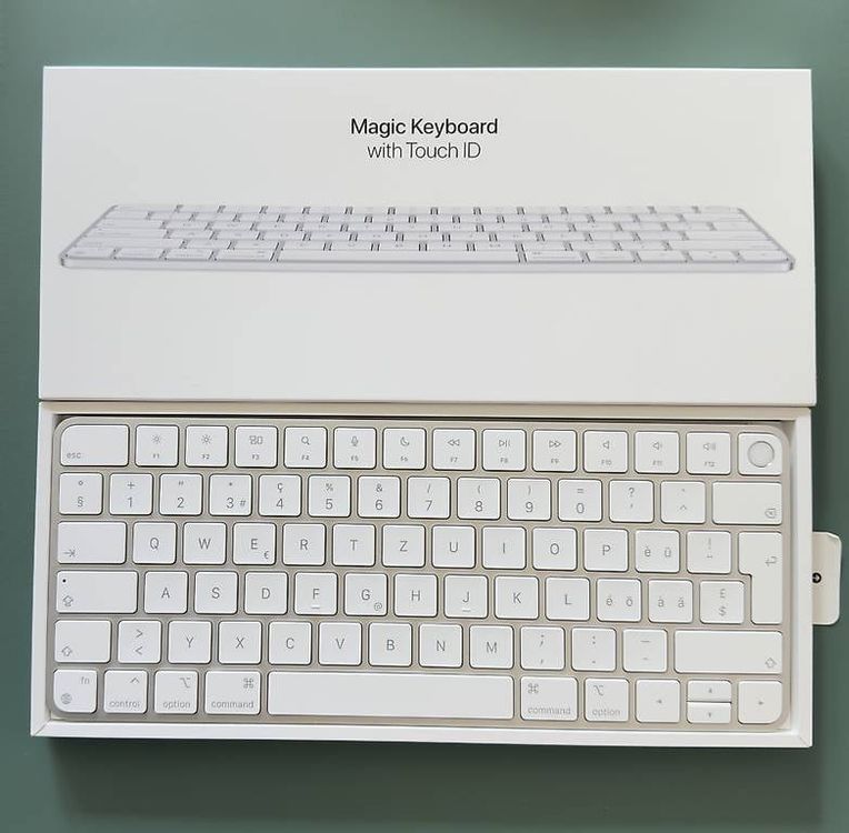 Apple Magic Keyboard mit Touch ID CH, Wireless (Gebraucht) in Bonfol ...