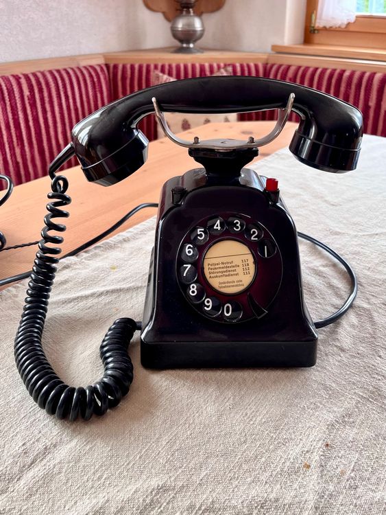 Telefon mit Wählscheibe (Gebraucht) in Sarnen für CHF 27 – nur Abholung ...