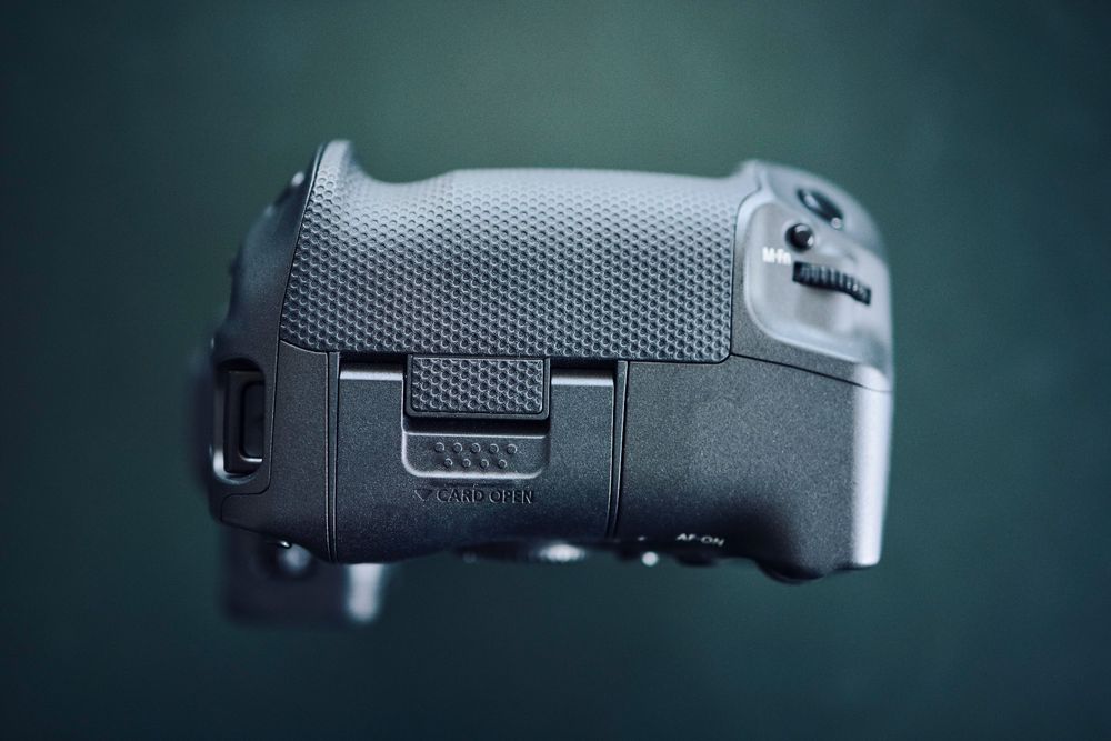 Canon R2 Kamera Body - mit Schweizer Garantie (Gebraucht) in Meilen für ...