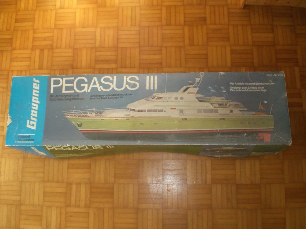 RC-Boot Pegasus 3 Graupner 2160 (Defekt) in Grellingen für CHF 62 – nur ...
