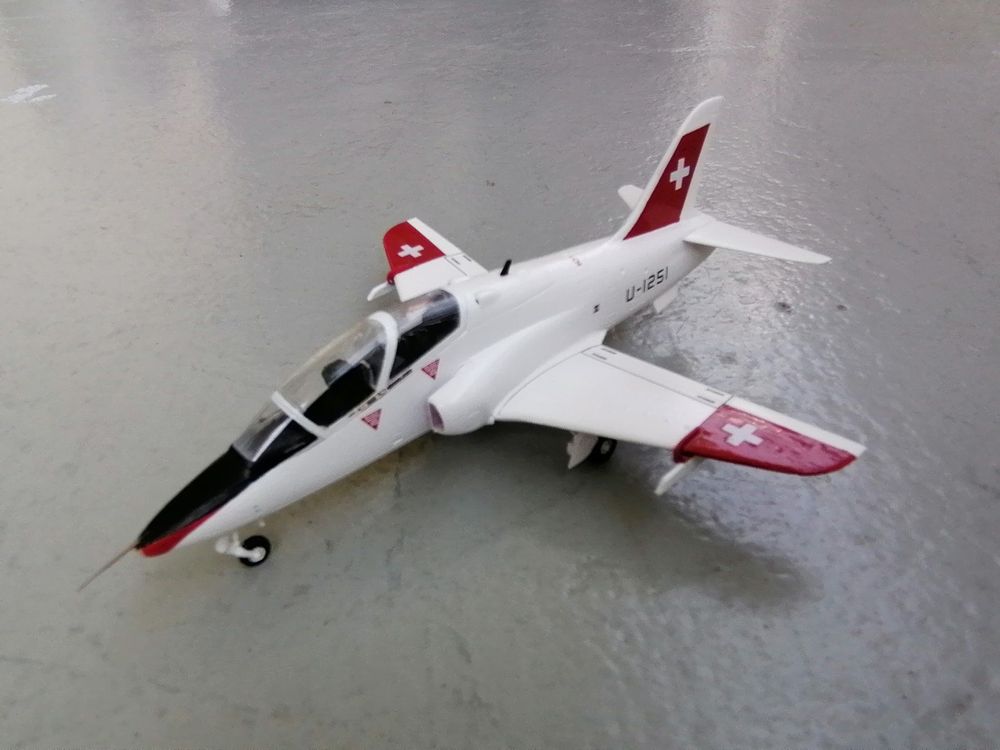 Bae Hawk swiss U-1251 (Neu (gemäss Beschreibung)) in Brunnen für CHF 75 ...