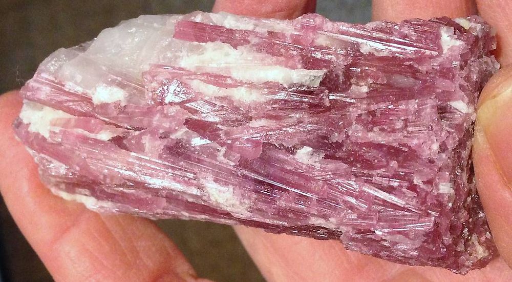 tourmaline rose, rubellite sur quartz (Gebraucht) in Vevey für CHF 44 ...