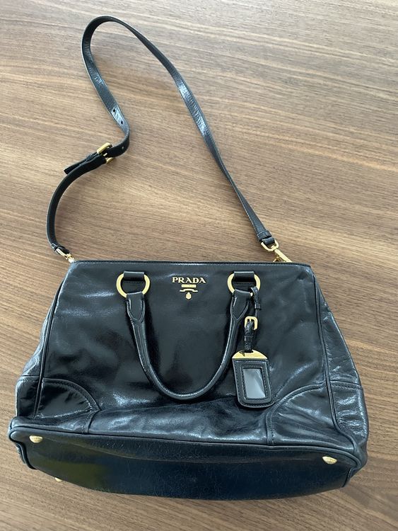 Prada Two Way Bag Schwarz Leder | Kaufen auf Ricardo