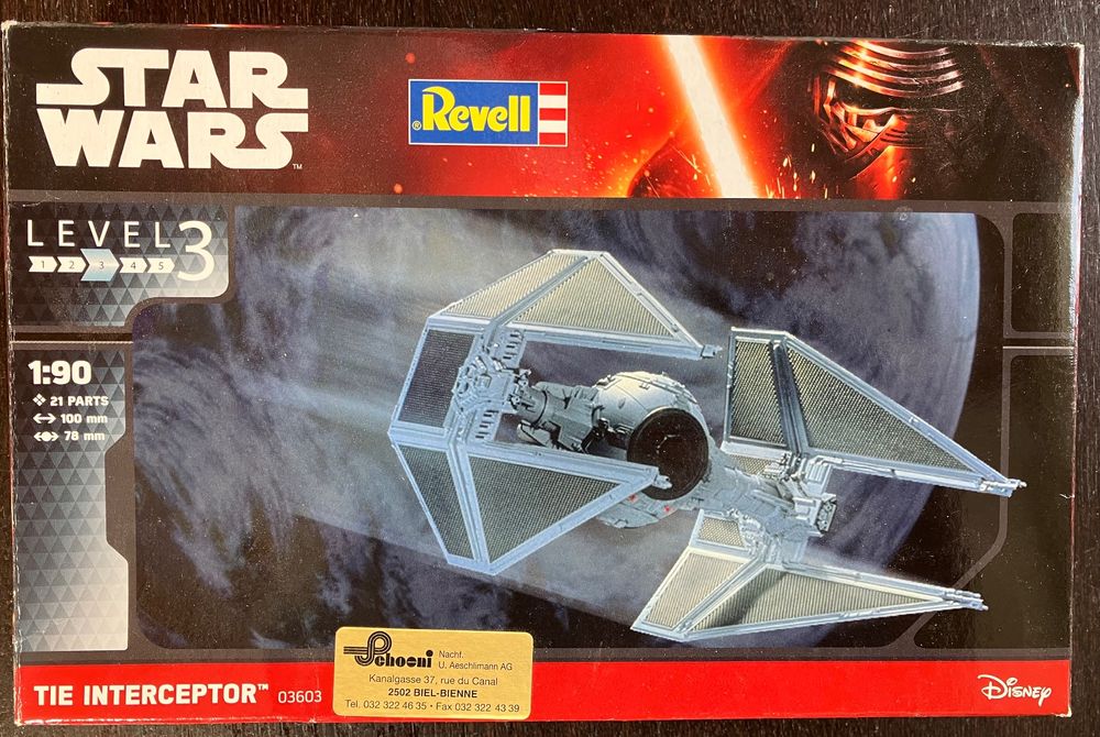 TIE Interceptor Model kit 1/90 - Revell (Neu (gemäss Beschreibung)) in ...