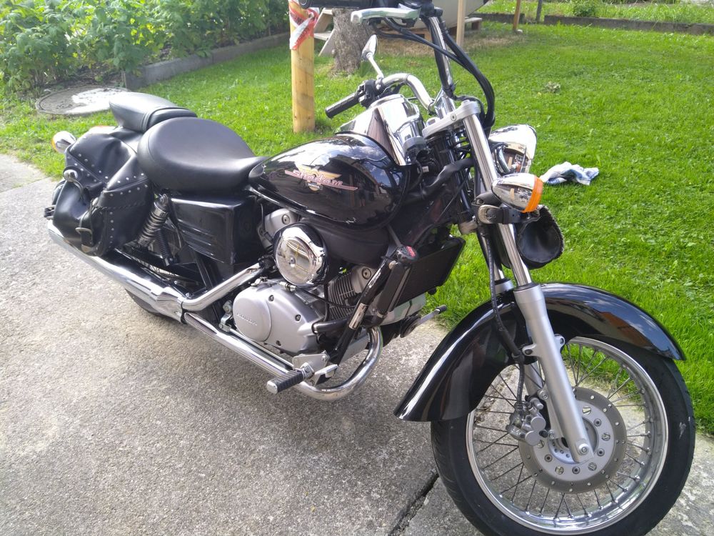 Honda Shadow 125 VT (Gebraucht) in Bichwil für CHF 1750 – nur Abholung auf Ricardo kaufen