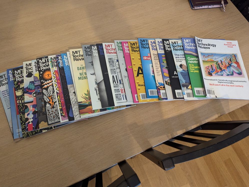 MIT Technology Review + MIT Alum News Magazines (40+ copie) (Gebraucht ...