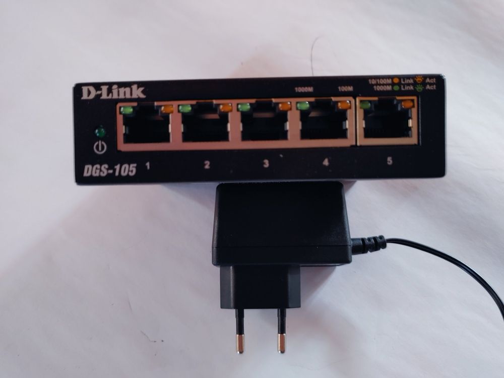 5-Port Switch D-Link DGS-105 (Gebraucht) in Männedorf für CHF 6 – mit ...